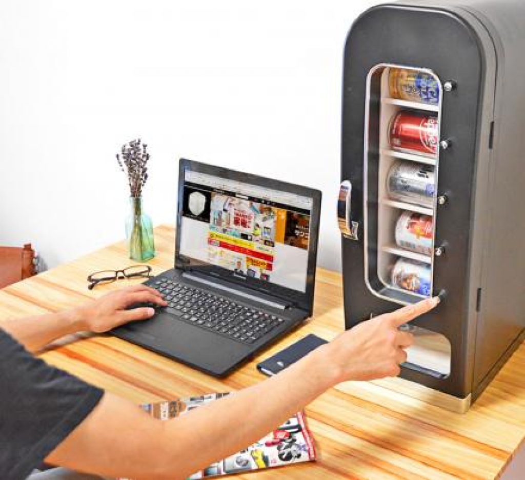 Mini Soda Vending Machine: The Refrigerator of Your Dreams - Legit Gifts